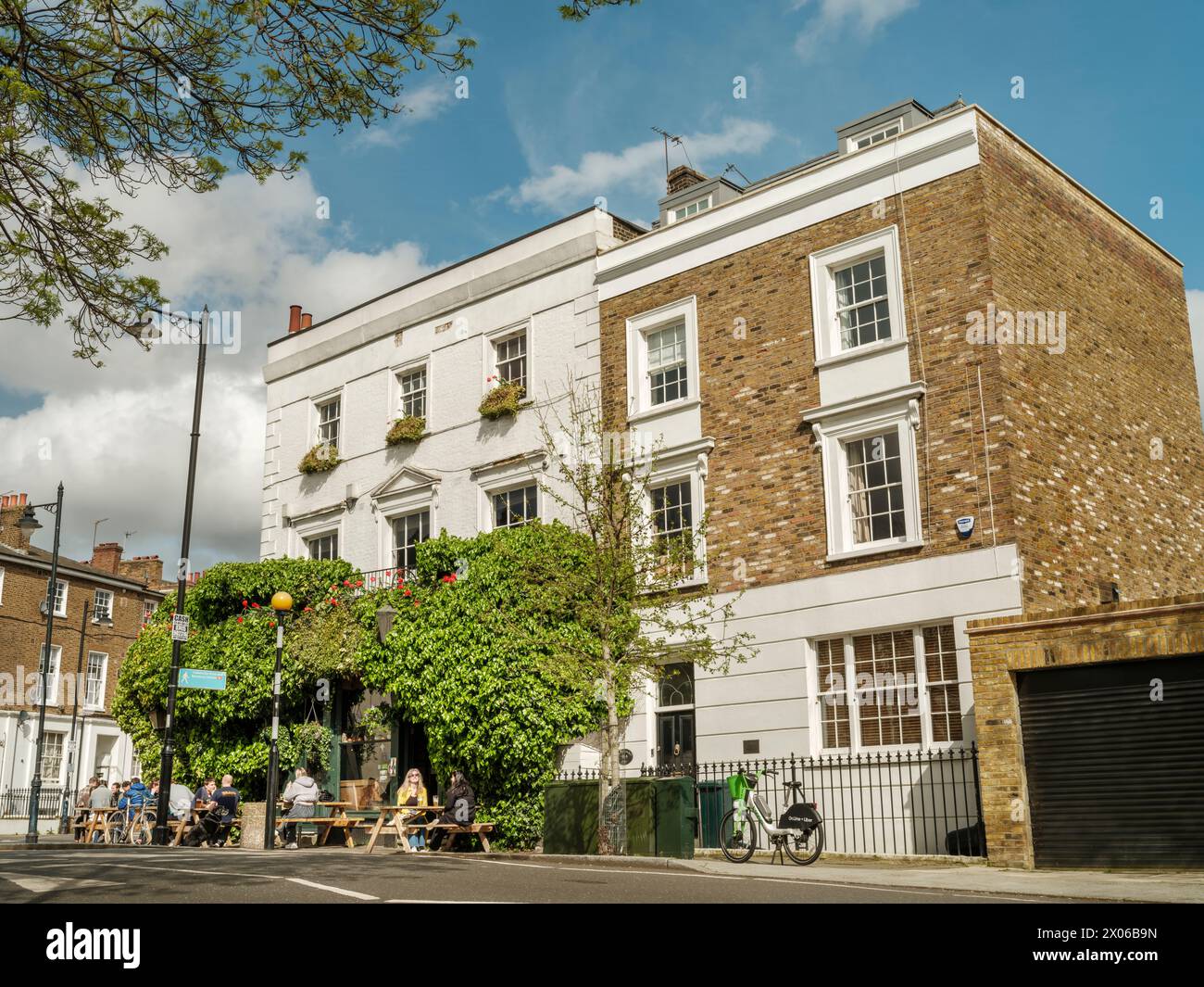 The hemingford arms islington hi-res stock photography and images - Alamy