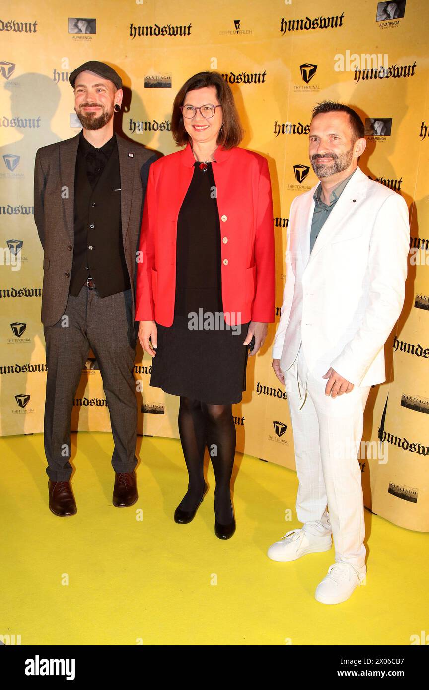 Daniel Alvarenga, Ilse Aigner und Thomas Gottschall bei der Premiere ...