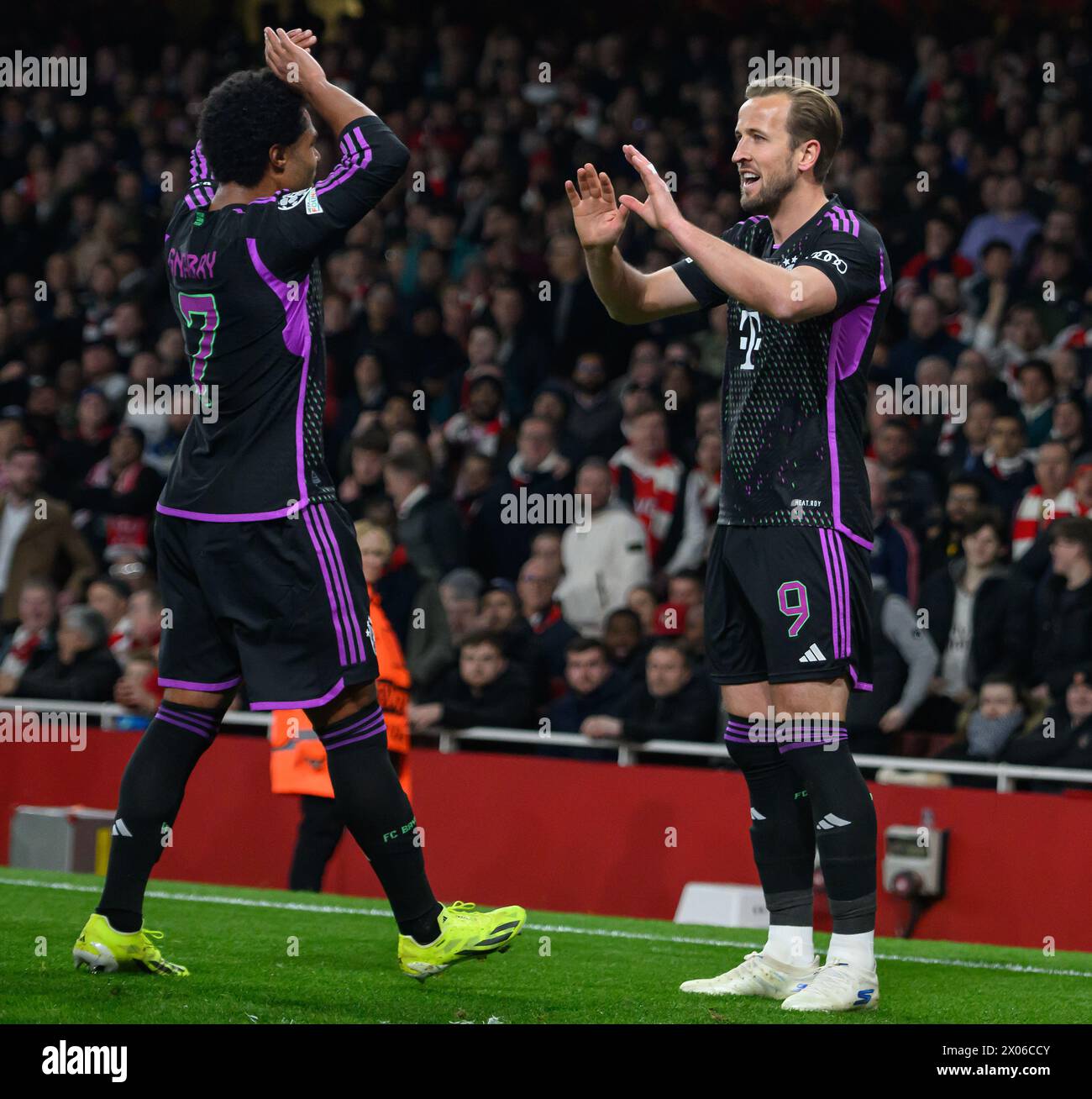 Harry kane celebrates champions league hi-res stock photography and ...
