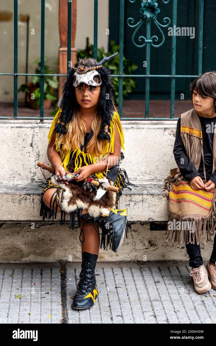 Argentina portrait traditional child hi-res stock photography and ...