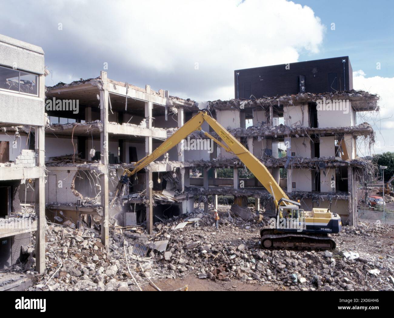 Demolition of the multi-storey car park behind the Post Office on ...