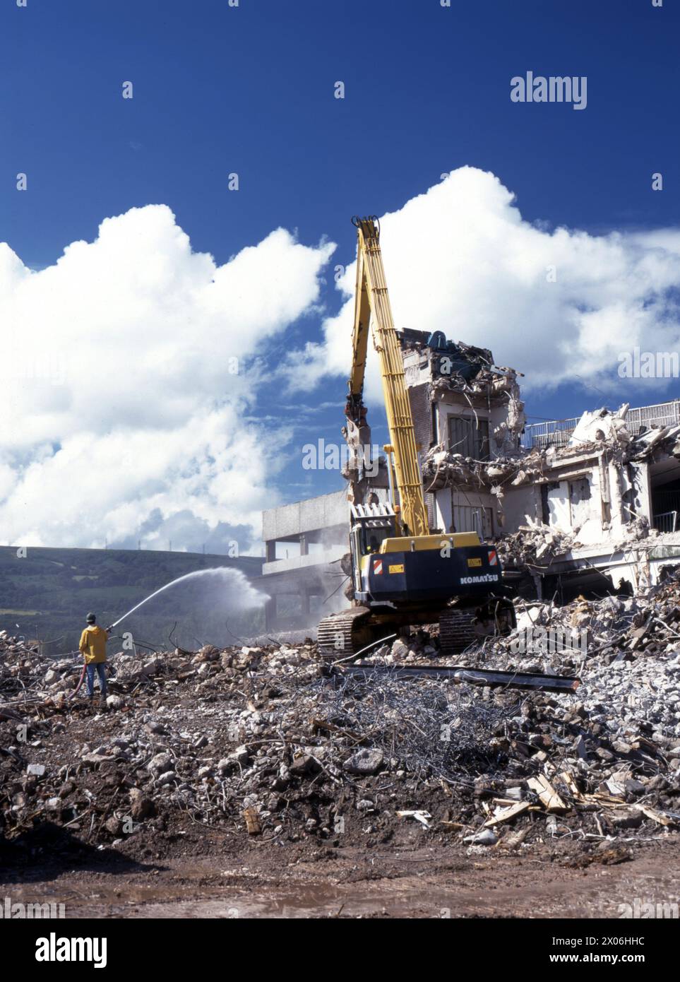 Demolition of the multi-storey car park behind the Post Office on ...