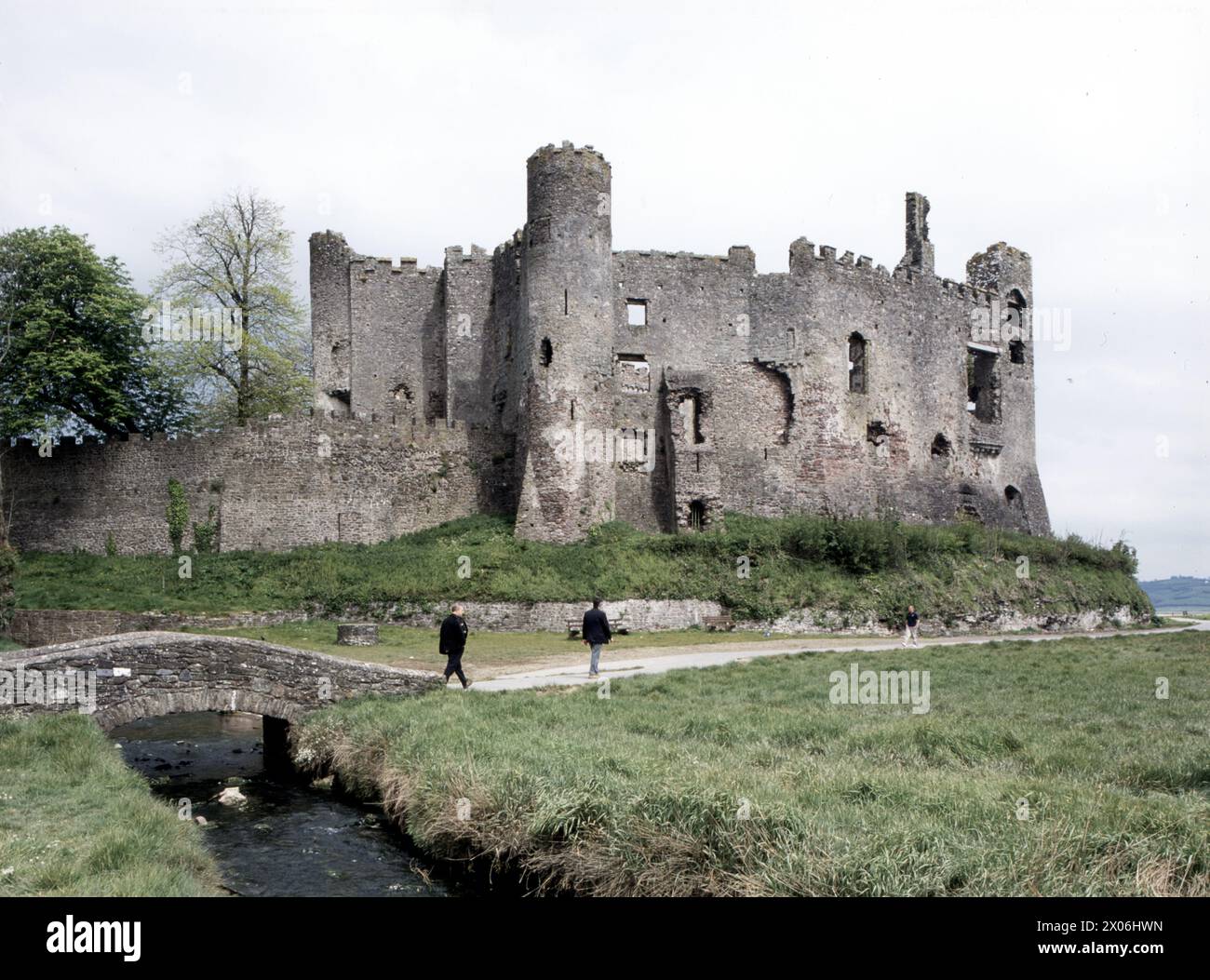 Laugharne Castle, once the home of Welsh writer Dylan Thomas, Laugharne ...