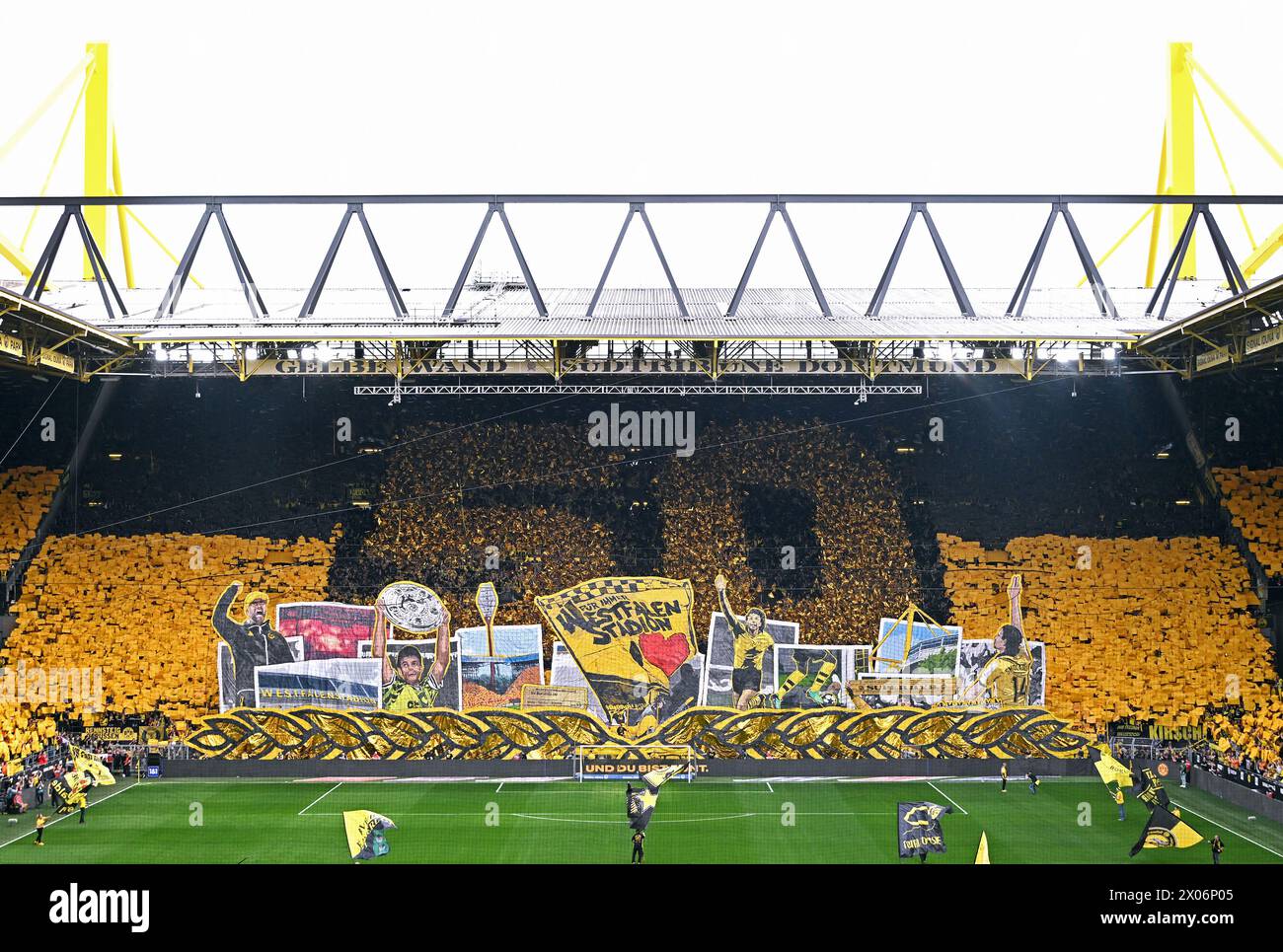 Bundesliga, Signal Iduna Park Dortmund: Borussia Dortmund vs VfB ...