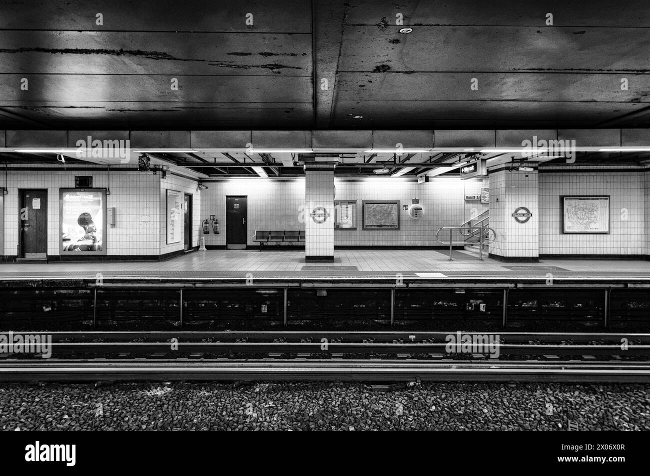 Mansion House underground, Tube, Subway station on the District and ...