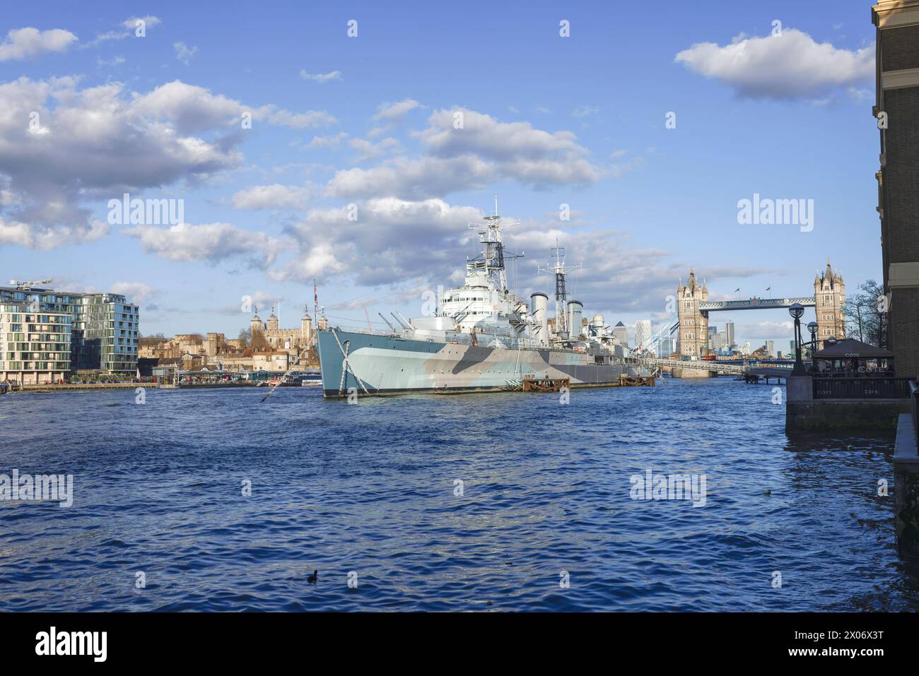 HMS Belfast, Town Class light cruiser from Second World War. Now museum ...