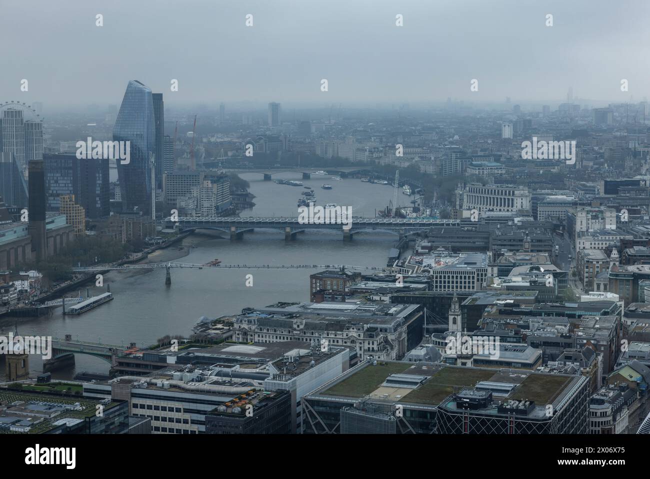View of London westward frorm Skygarden observation deck 20 Fenchurch ...