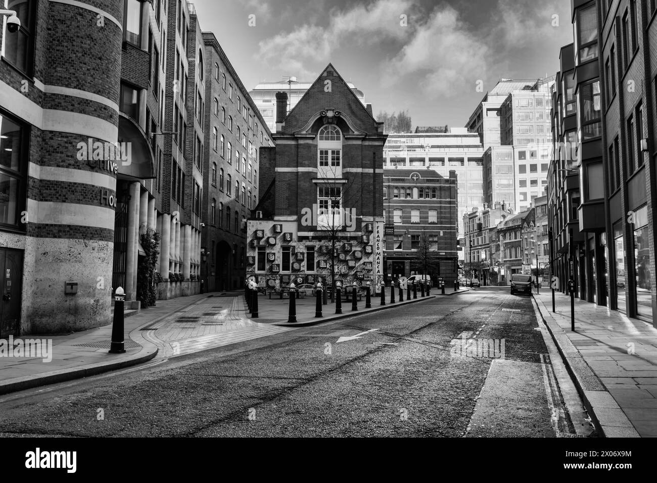 Historic buildings in Middlesex Street, East End of London in ...