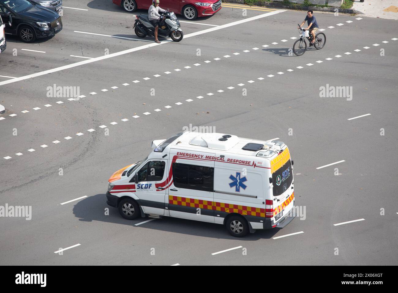 Critical response vehicle hi-res stock photography and images - Alamy