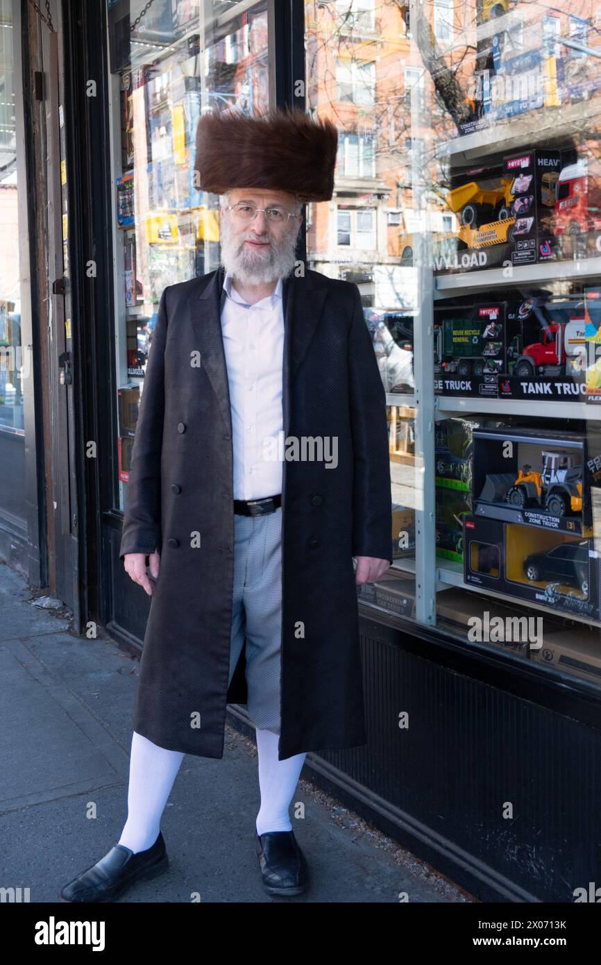 White stockings hi-res stock photography and images - Alamy