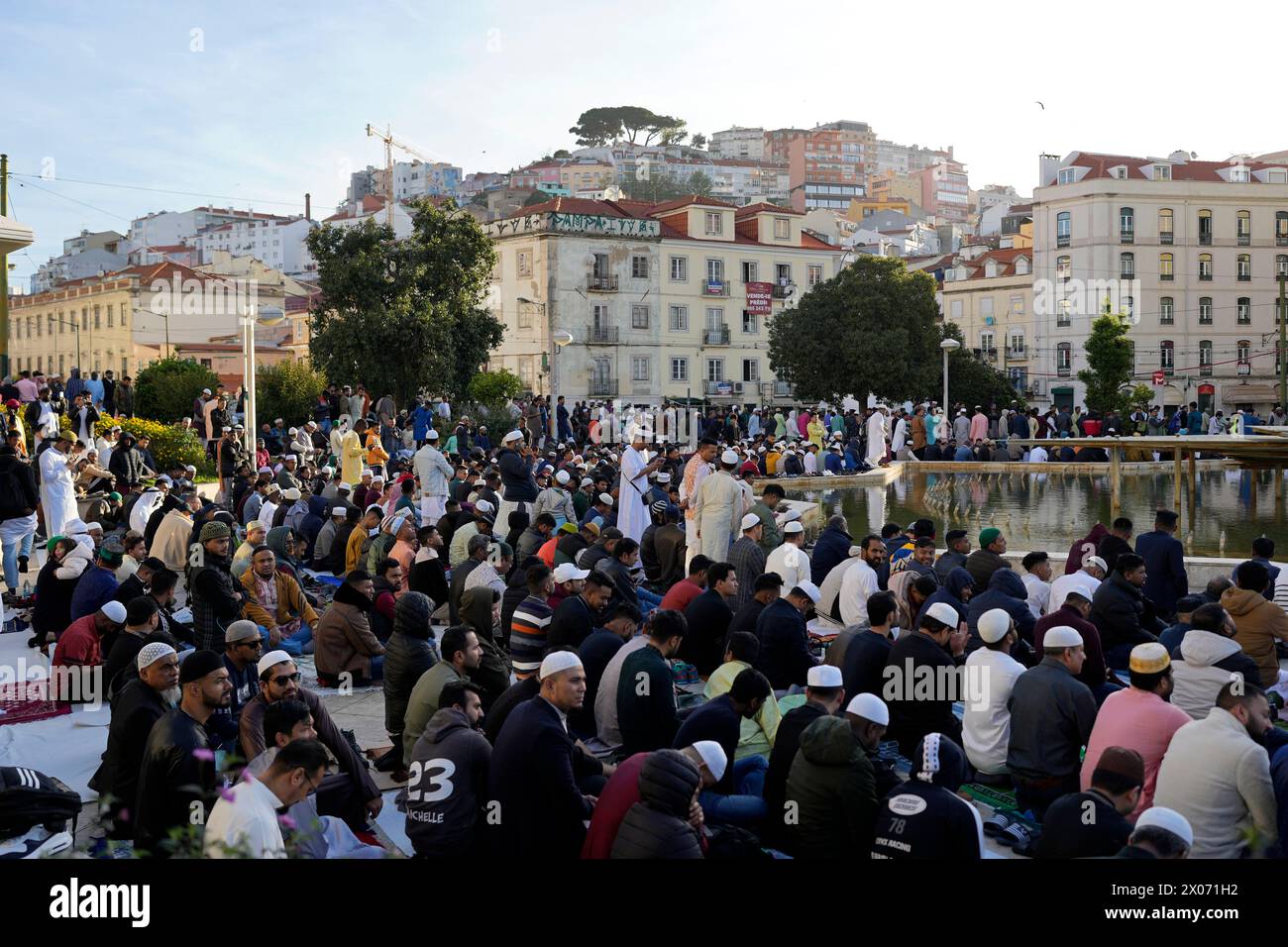 Muslims gather to celebrate Eid al-Fitr at sunrise, marking the end of ...