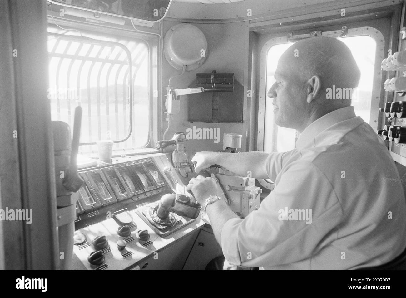 Actual 31 - 4 - 1973: The death traps along the railway trackLocomotive ...