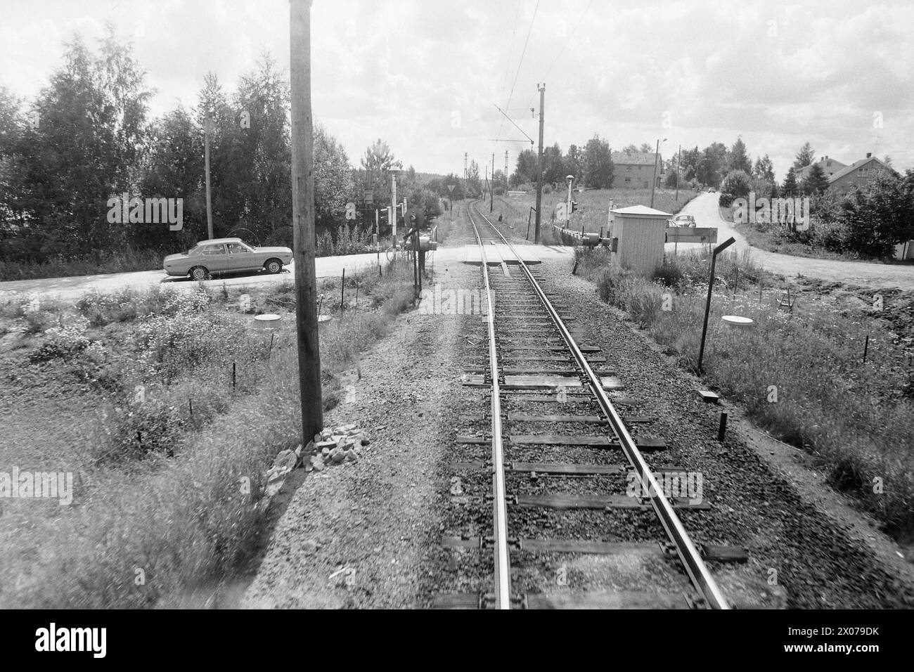 Actual 31 - 4 - 1973: The death traps along the railway trackLocomotive ...