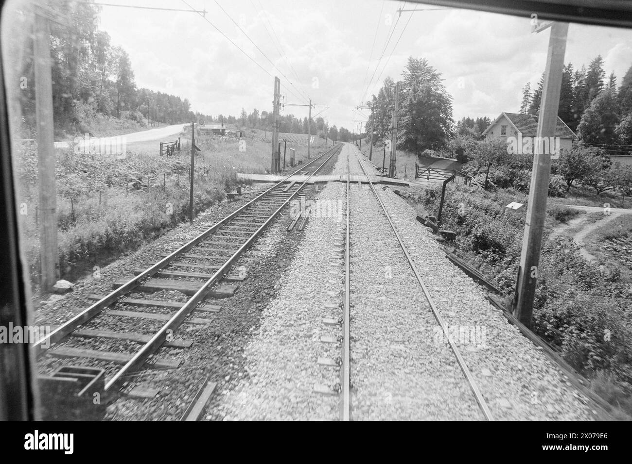 Actual 31 - 4 - 1973: The death traps along the railway trackLocomotive ...
