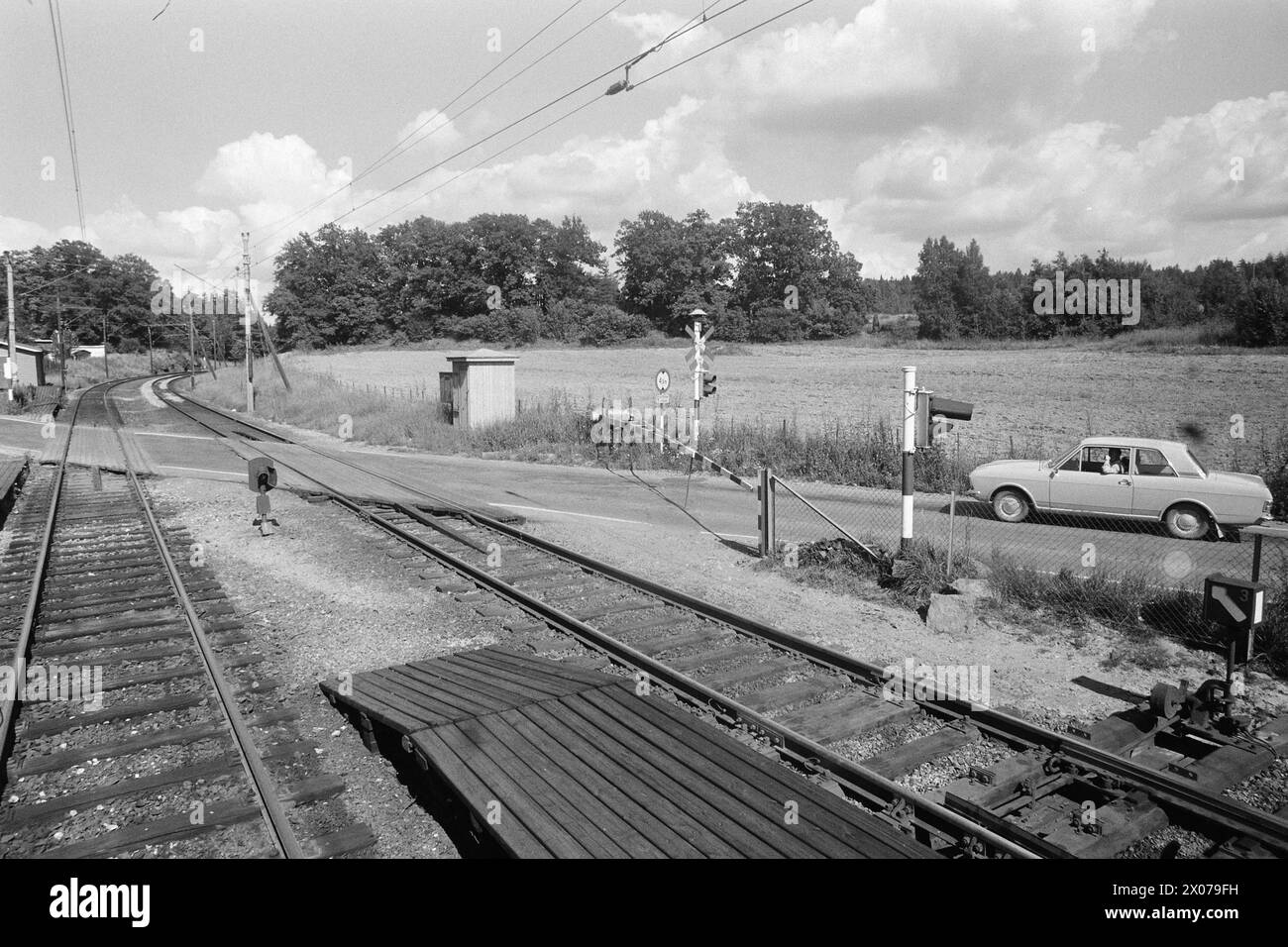 Actual 31 - 4 - 1973: The death traps along the railway trackLocomotive ...