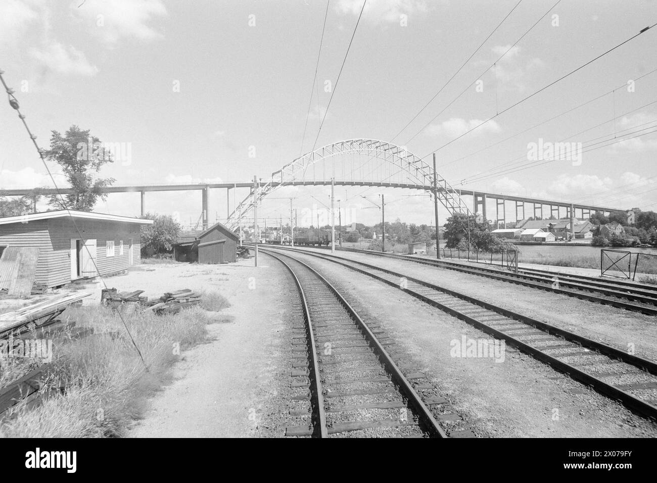 Actual 31 - 4 - 1973: The death traps along the railway trackLocomotive ...