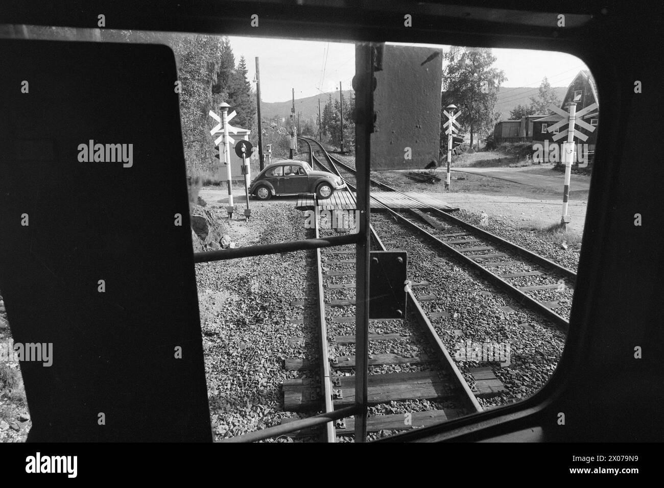 Actual 31 - 4 - 1973: The death traps along the railway trackLocomotive ...