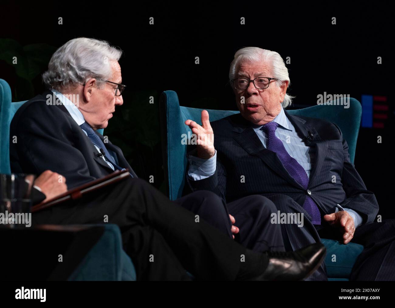 Woodward and bernstein 1972 hi-res stock photography and images - Alamy