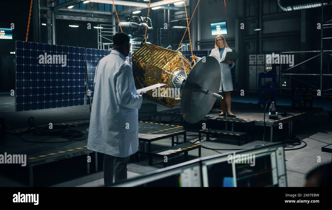 Spacecraft equipment hi-res stock photography and images - Alamy