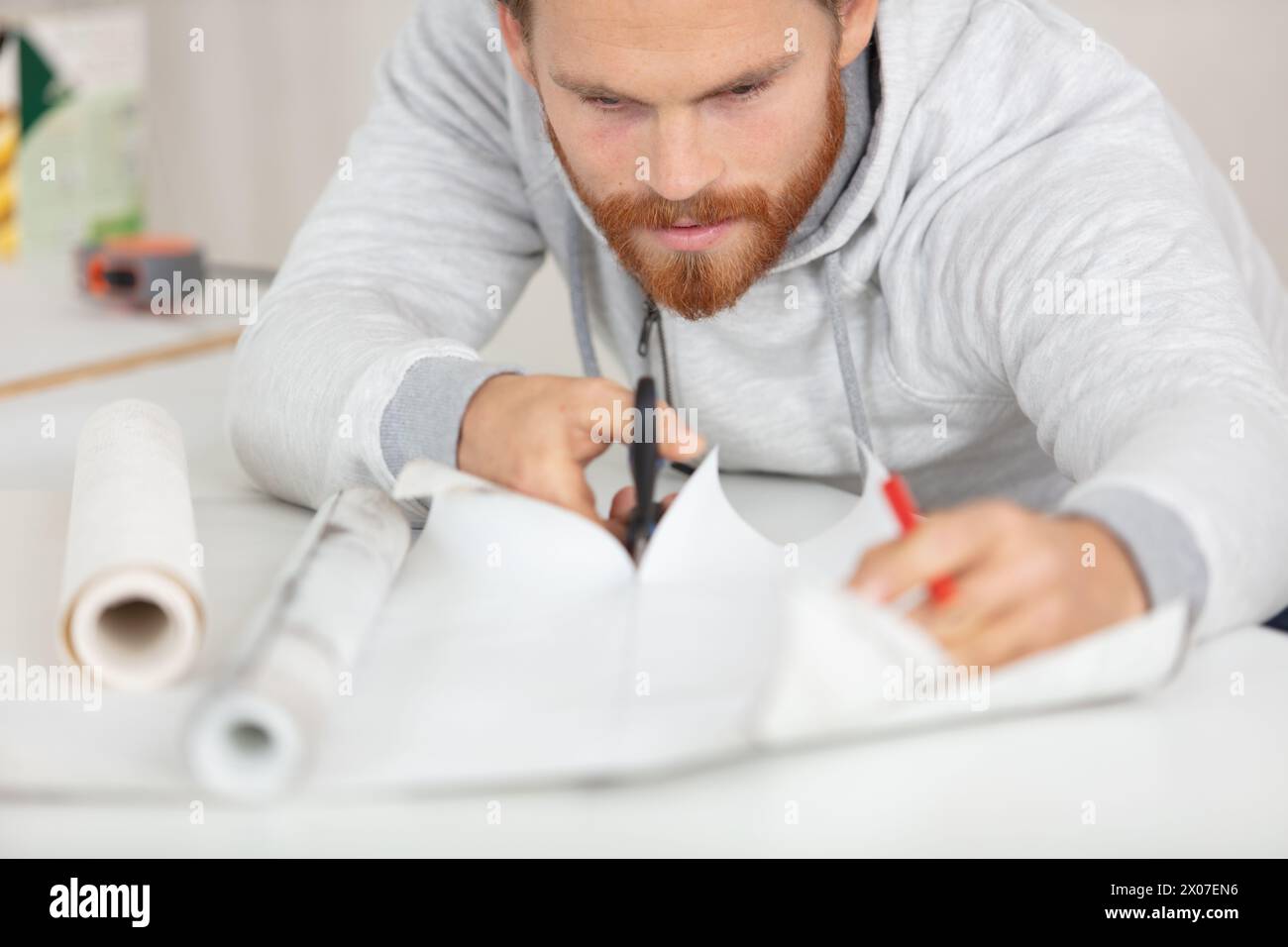 Elderly man paper list hi-res stock photography and images - Alamy