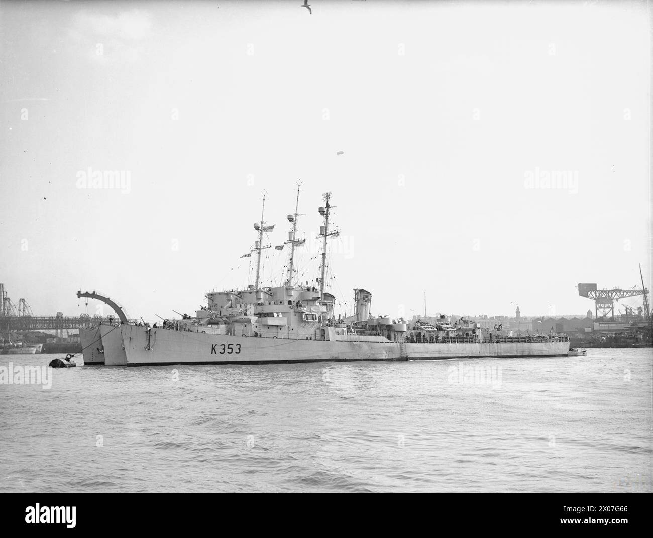ESCORT FRIGATES BACK IN HARBOUR. 8 MAY 1944, PLYMOUTH. THE AMERICAN ...