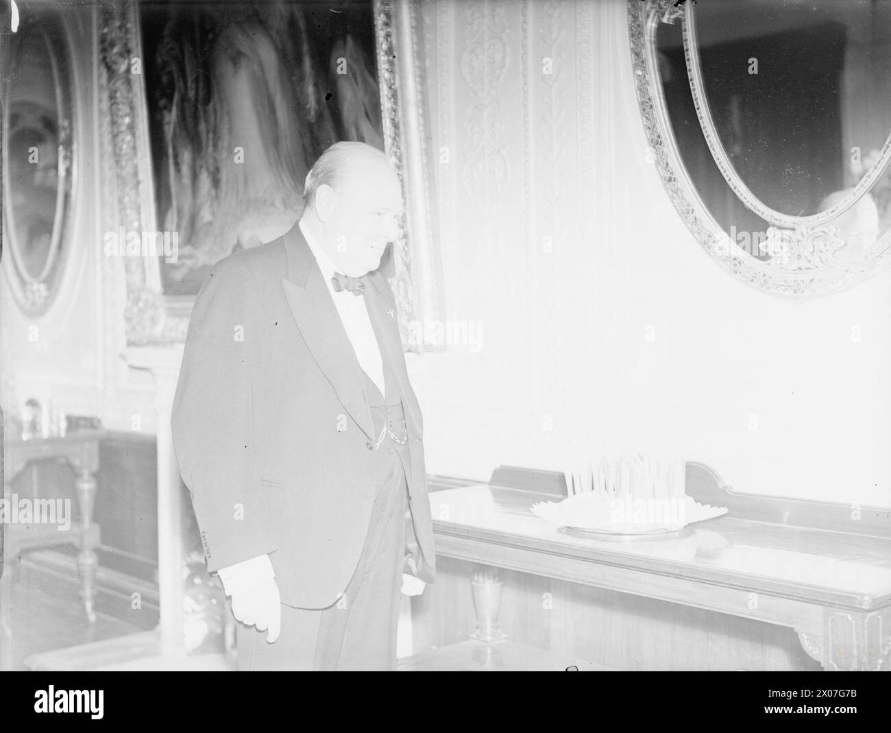 MR CHURCHILL MAKES HISTORY ON HIS 69TH BIRTHDAY TEHRAN CELEBRATION. 30 ...