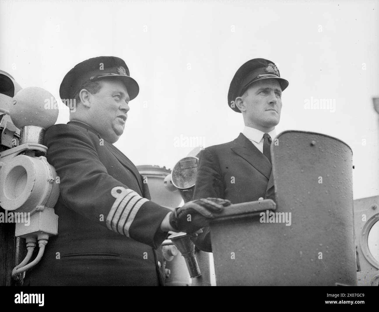 MEN OF THE GARTH: NAVAL VETERANS WHO LOOK AFTER THE KING. 21 OCTOBER ...