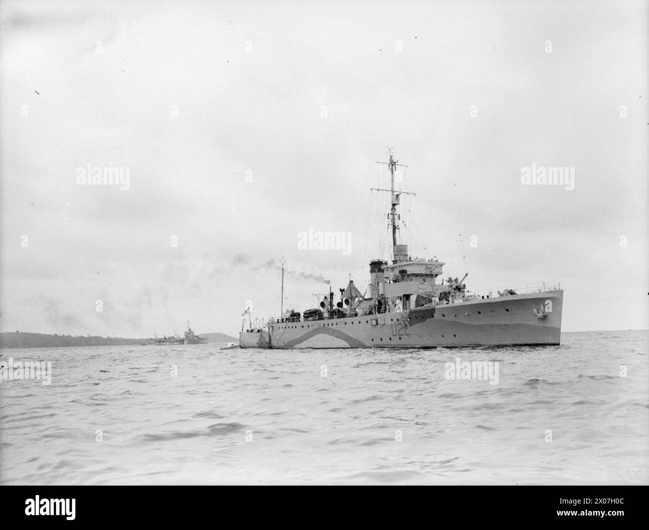 HMS FOLKESTONE'S BEARDED CREW. MARCH 1944, FREETOWN, SEIRRA LEONE. ON ...
