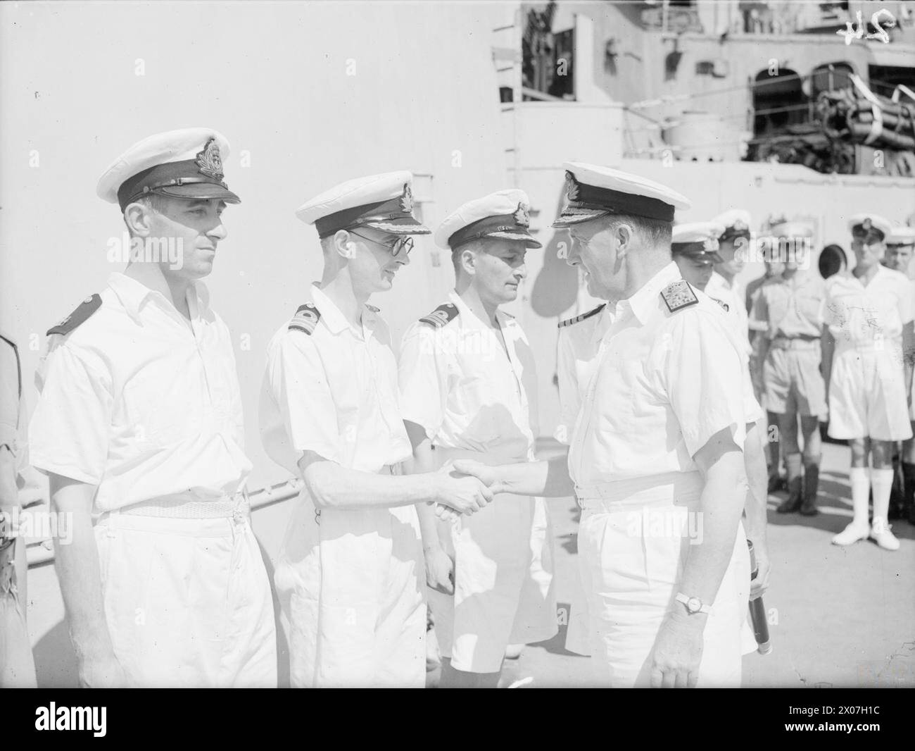 HMS CEYLON VISITS COLOMBO. 5 JANUARY 1944. THE COLONY CLASS CRUISER HMS ...