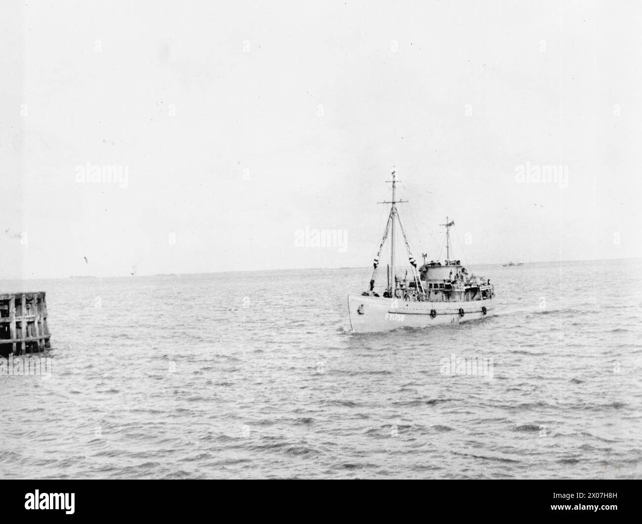 Trawler minesweeper hi-res stock photography and images - Alamy
