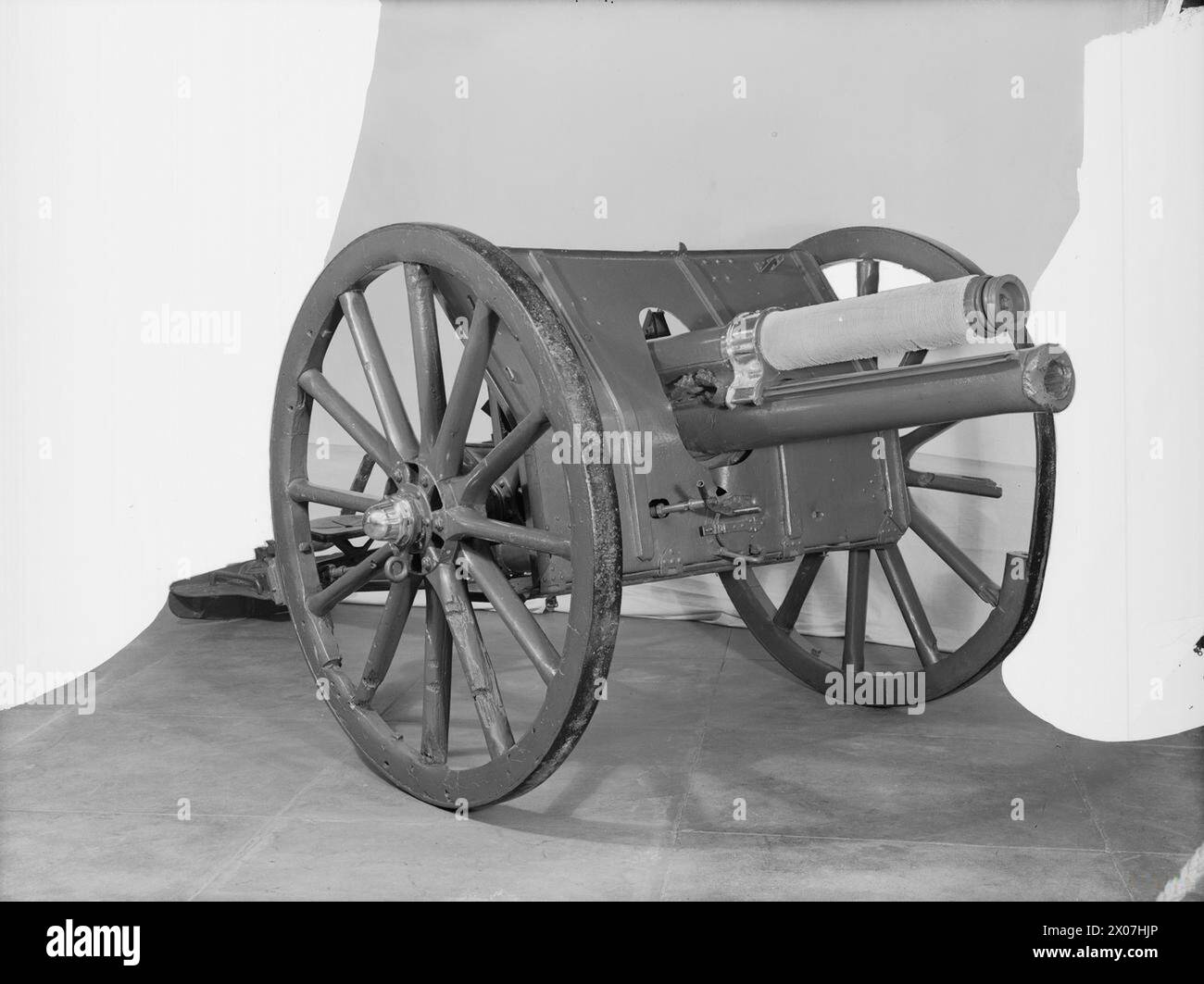 13 pounder artillery gun equipment - Arms and other weapons - The Great ...