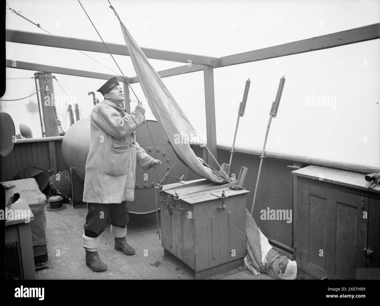 THE ROYAL NAVY DURING THE SECOND WORLD WAR - A Royal Naval Signalman ...