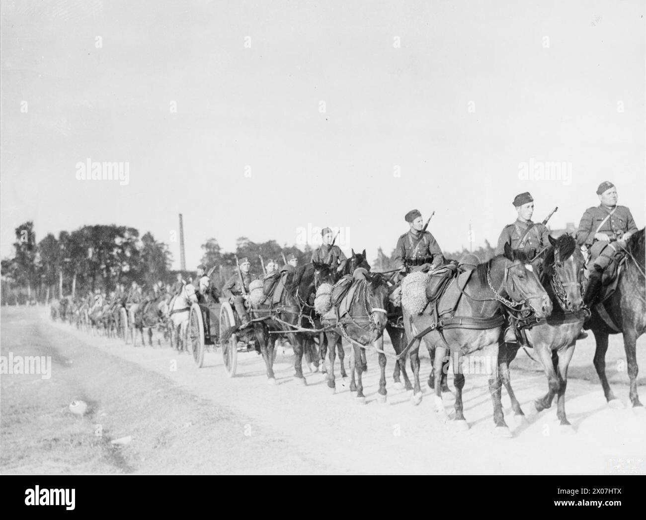 THE GERMAN-SOVIET INVASION OF POLAND, 1939 - A horse-drawn artillery ...