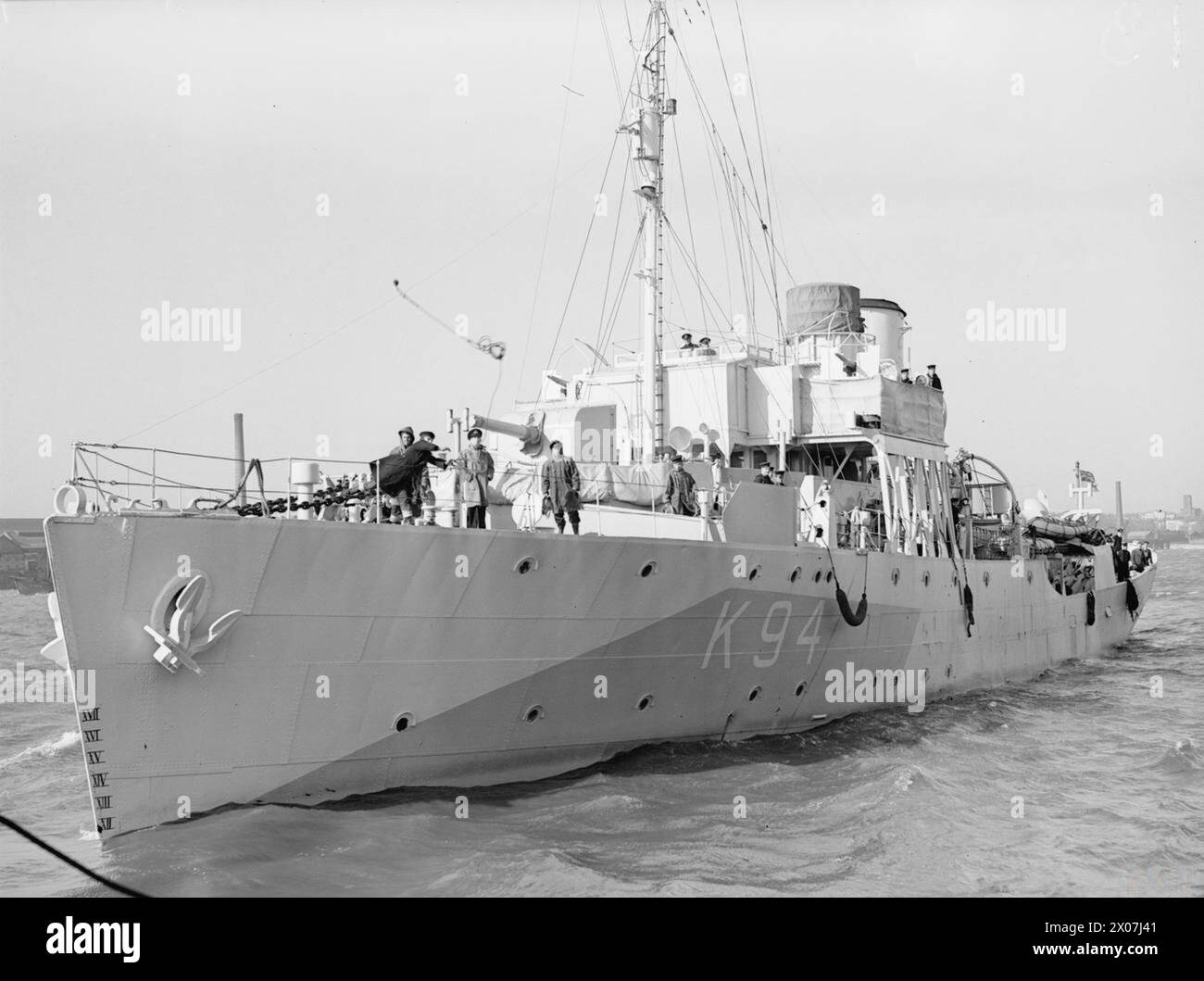 Hms columbine hi-res stock photography and images - Alamy