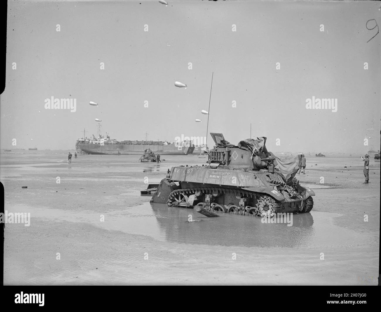 THE ROYAL NAVY DURING THE SECOND WORLD WAR: OPERATION OVERLORD (THE ...