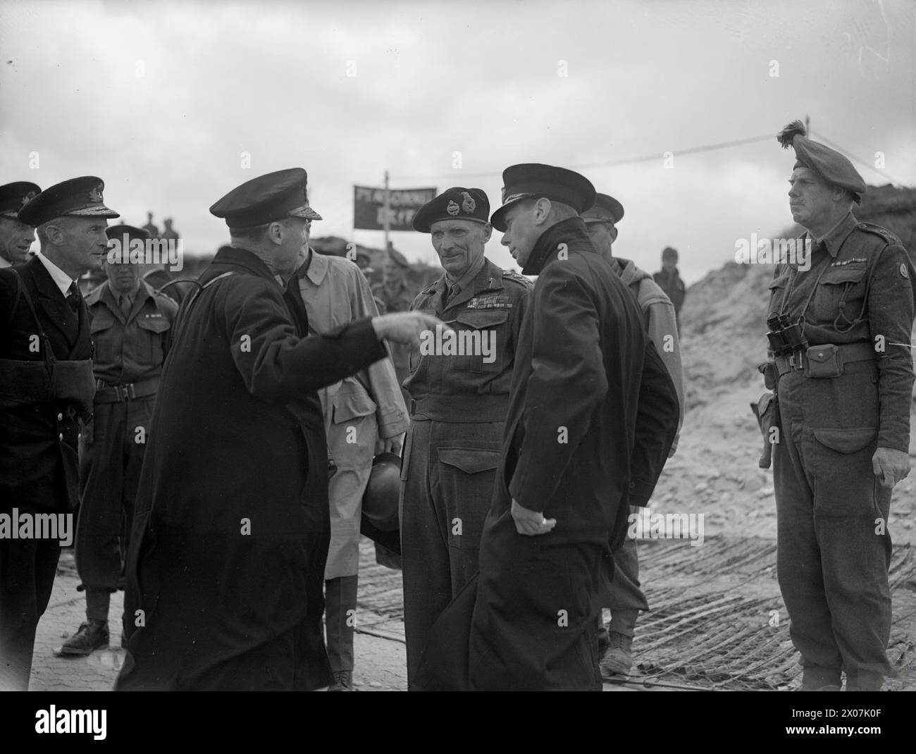 THE KING TOURS THE INVASION BEACHES. 16 JUNE 1944, HM THE KING ...
