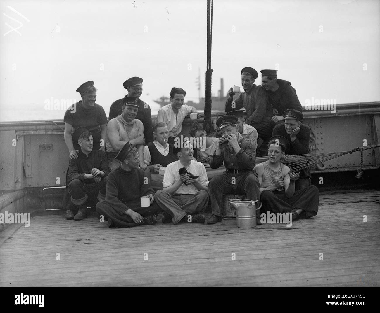 HM TRAWLER SAPPHIRE ON EAST COAST CONVOY. 18 TO 21 JUNE 1943, IN THE ...