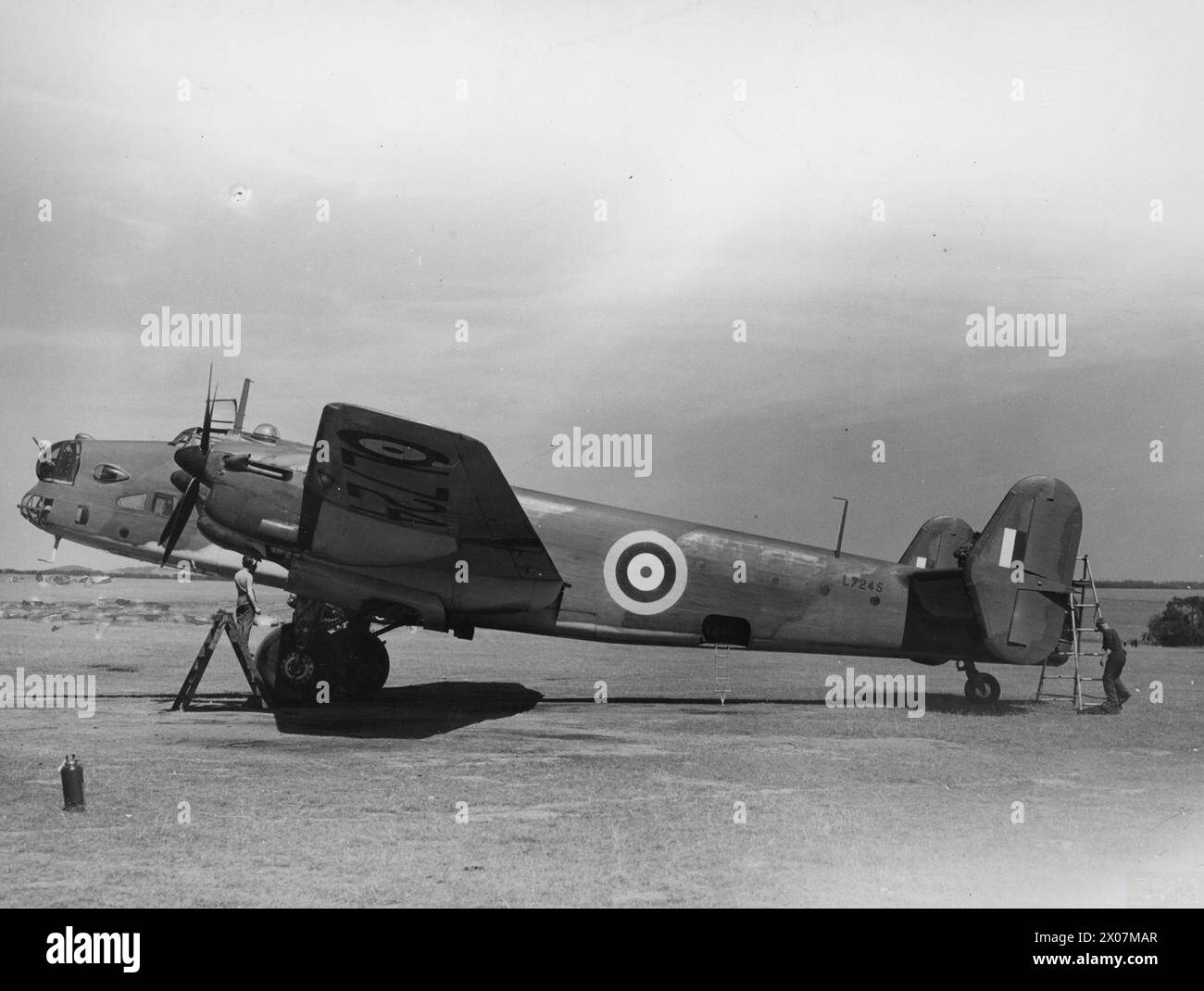 Radlett handley page hi-res stock photography and images - Alamy