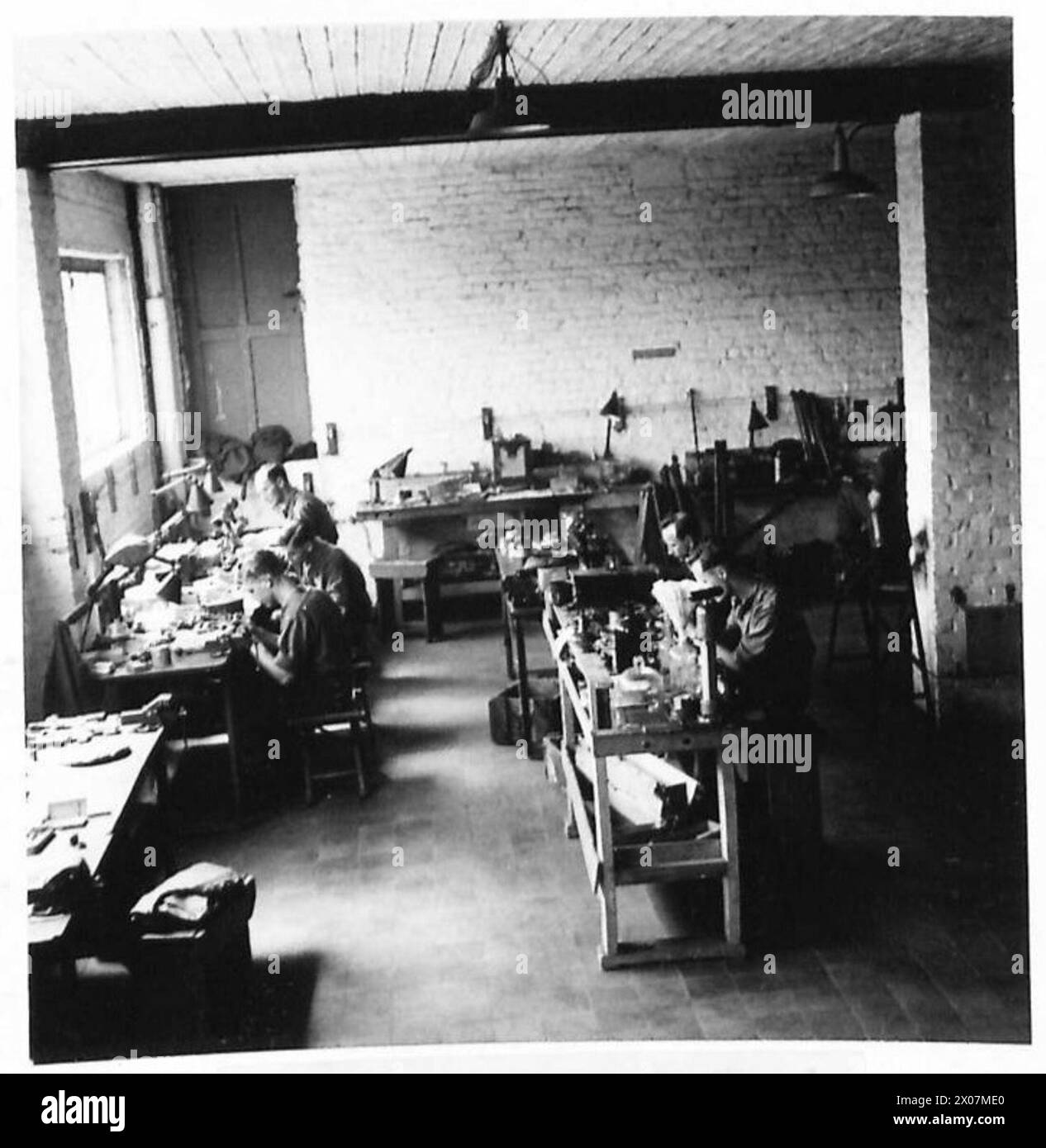 BRITISH AND CANADIAN ADVANCED BASE WORKSHOPS - Original wartime caption ...