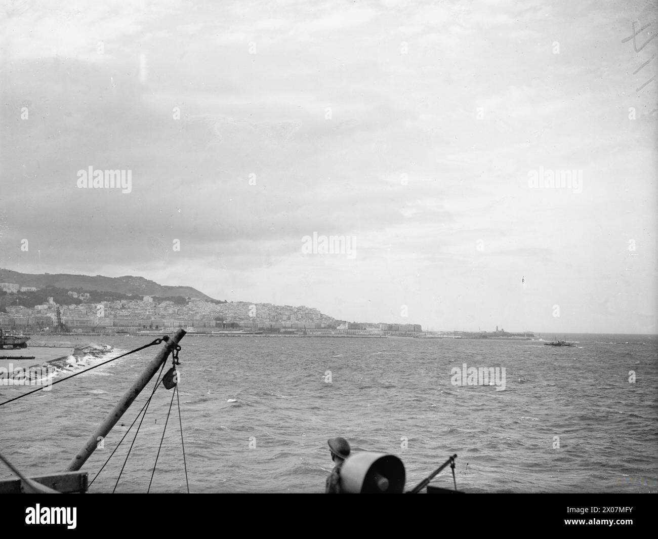 Simultaneous operations hi-res stock photography and images - Alamy