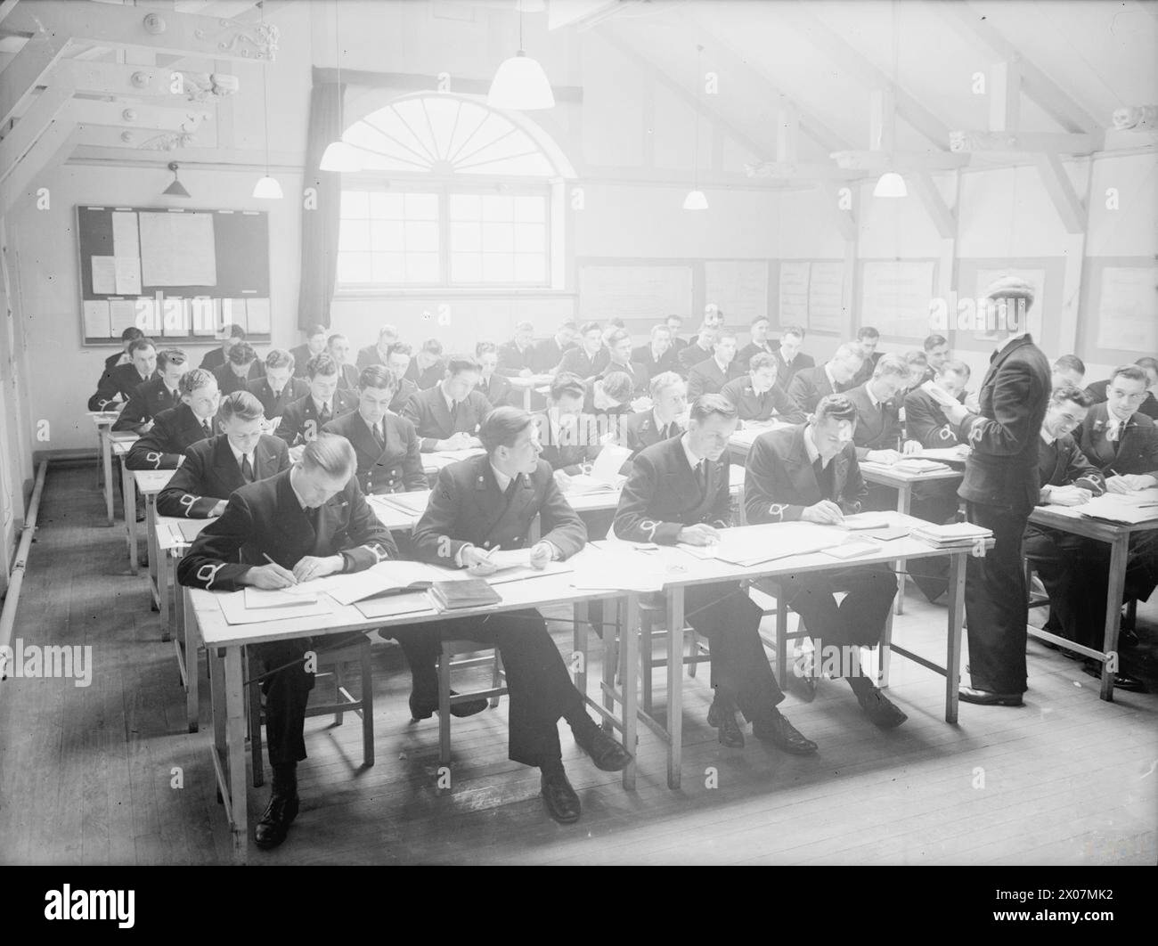 INVASION CRAFT OFFICERS AT SCHOOL. 16 MAY 1944, AT COMBINED OPERATION ...
