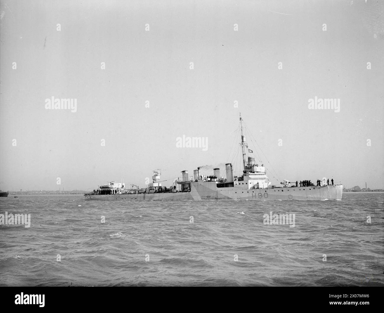 THE BATTLE OF THE ATLANTIC 1939-1945 - British Forces: HMS BROADWAY, a ...