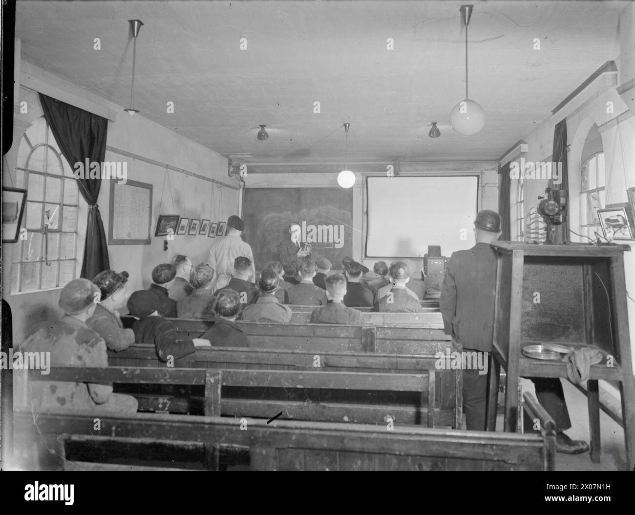 BEVIN BOY: MINING TRAINING AT OLLERTON, NOTTINGHAMSHIRE, FEBRUARY 1945 ...