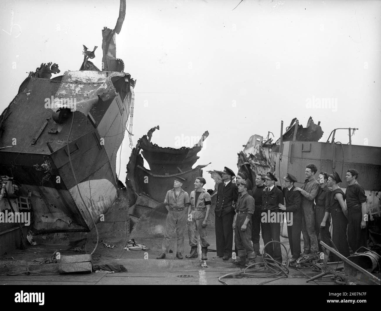 DAMAGED LCT GOT THROUGH. 11 JUNE 1944, PORTSMOUTH. LCT 608 DELIVERED ...