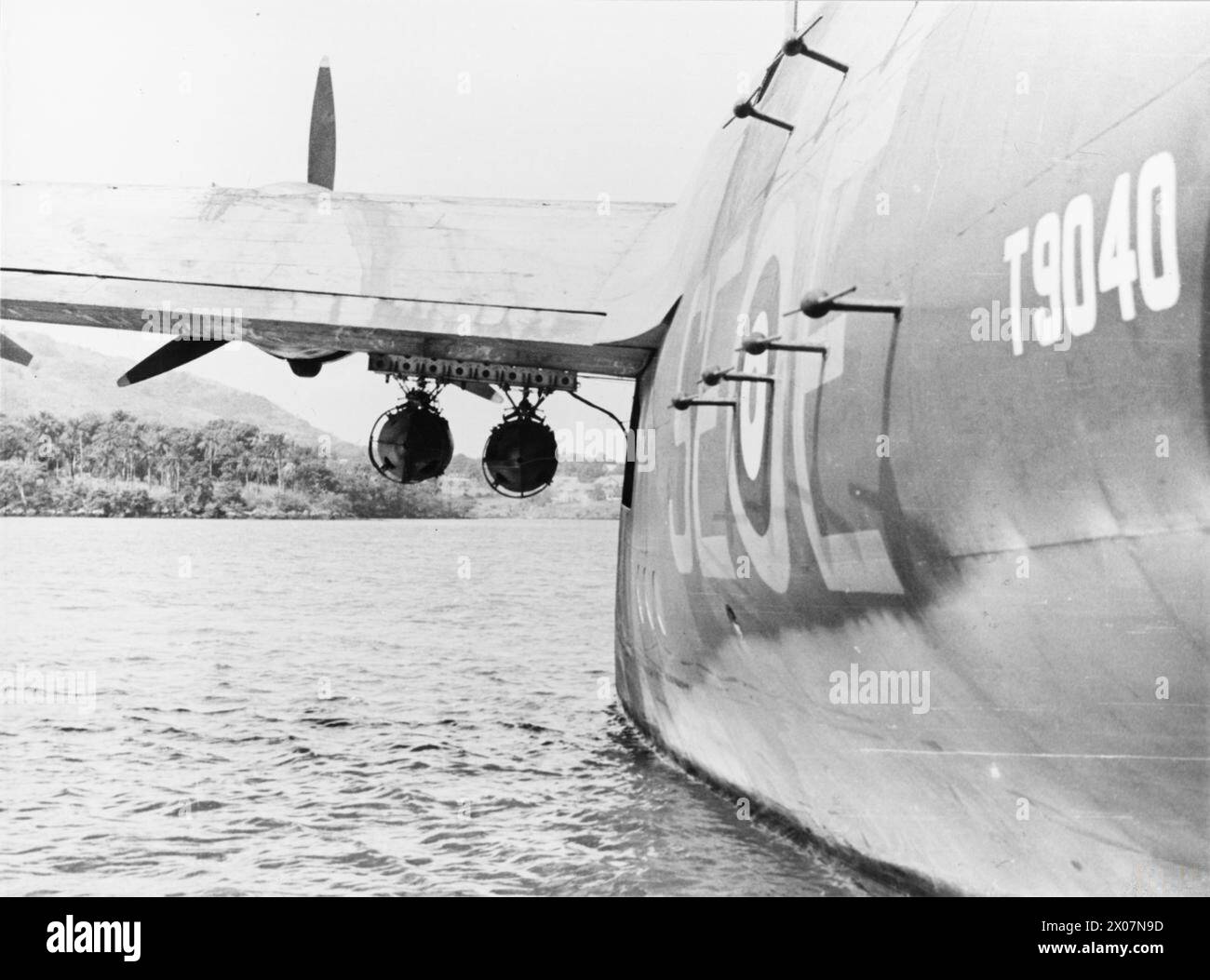 T9040 hi-res stock photography and images - Alamy