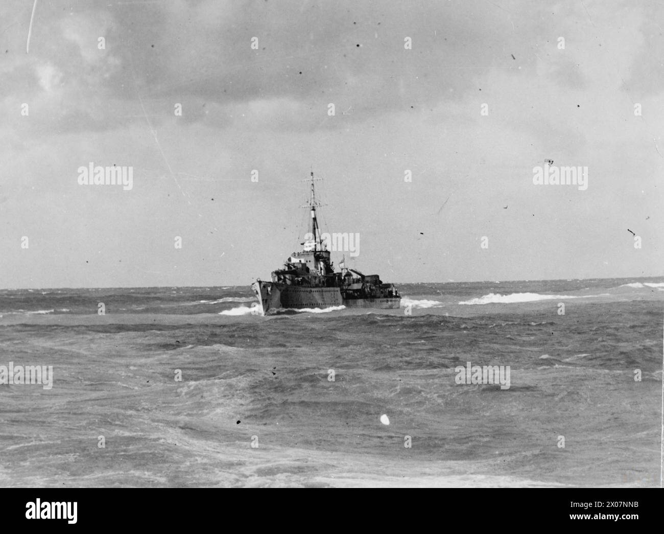 ANTI-SUBMARINE PATROL IN THE EASTERN MEDITERRANEAN. - The destroyer HMS ...