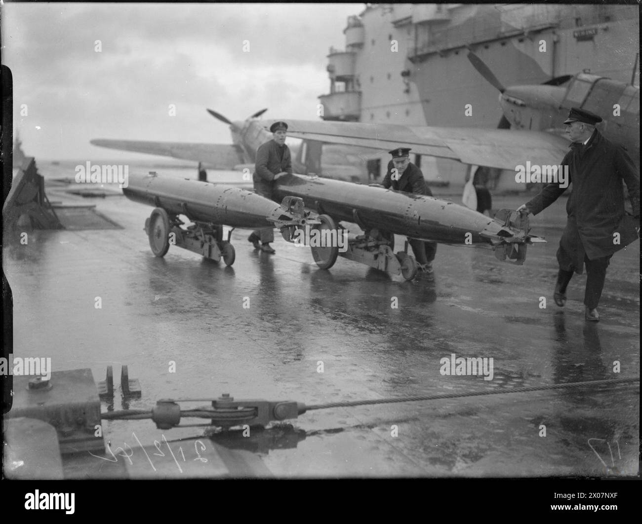 THE ROYAL NAVY DURING THE SECOND WORLD WAR - More torpedoes for the ...