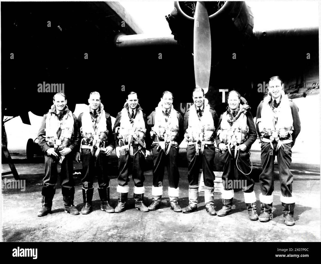Raf airfields 1940 hi-res stock photography and images - Alamy