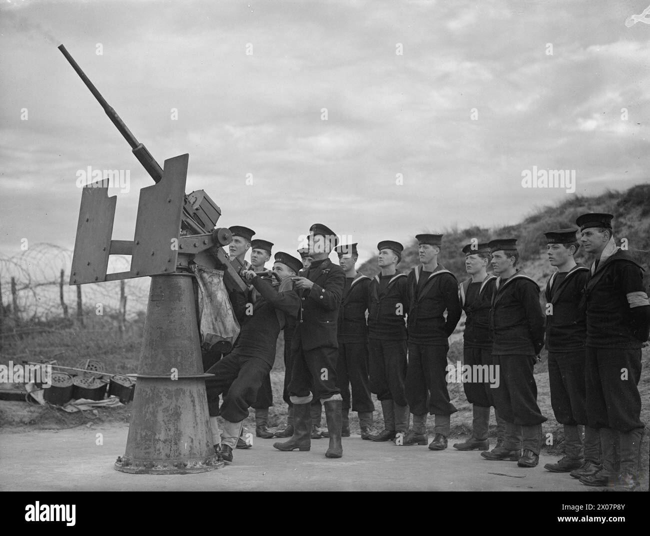 DEMS (DEFENSIVELY EQUIPPED MERCHANT SHIPS AND SERVICE), GUNNERS ...