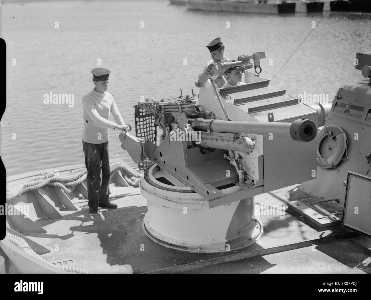 THE ROYAL NAVY DURING THE SECOND WORLD WAR - A D-Class MTB showing the ...